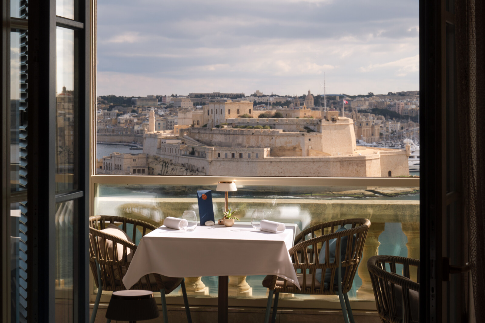 Per la prima volta un ristorante maltese riceve due stelle Michelin ...